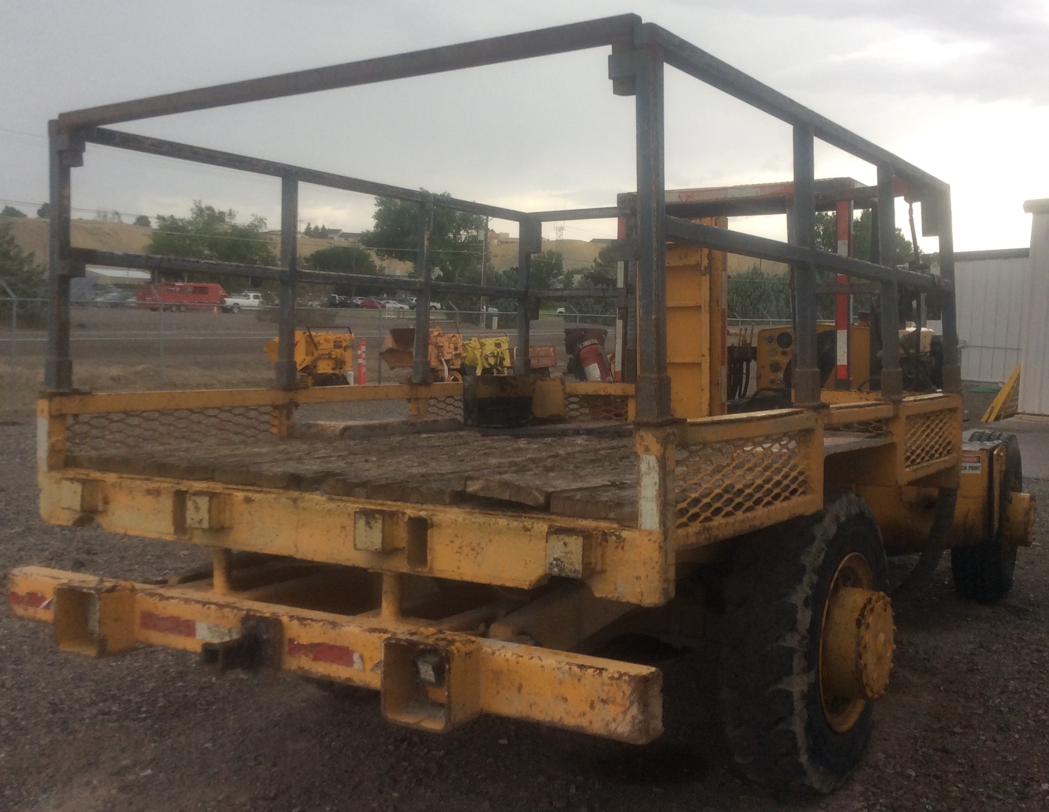 JCI JUT41 Scissor Deck - Mining Equipment & Supply LLC