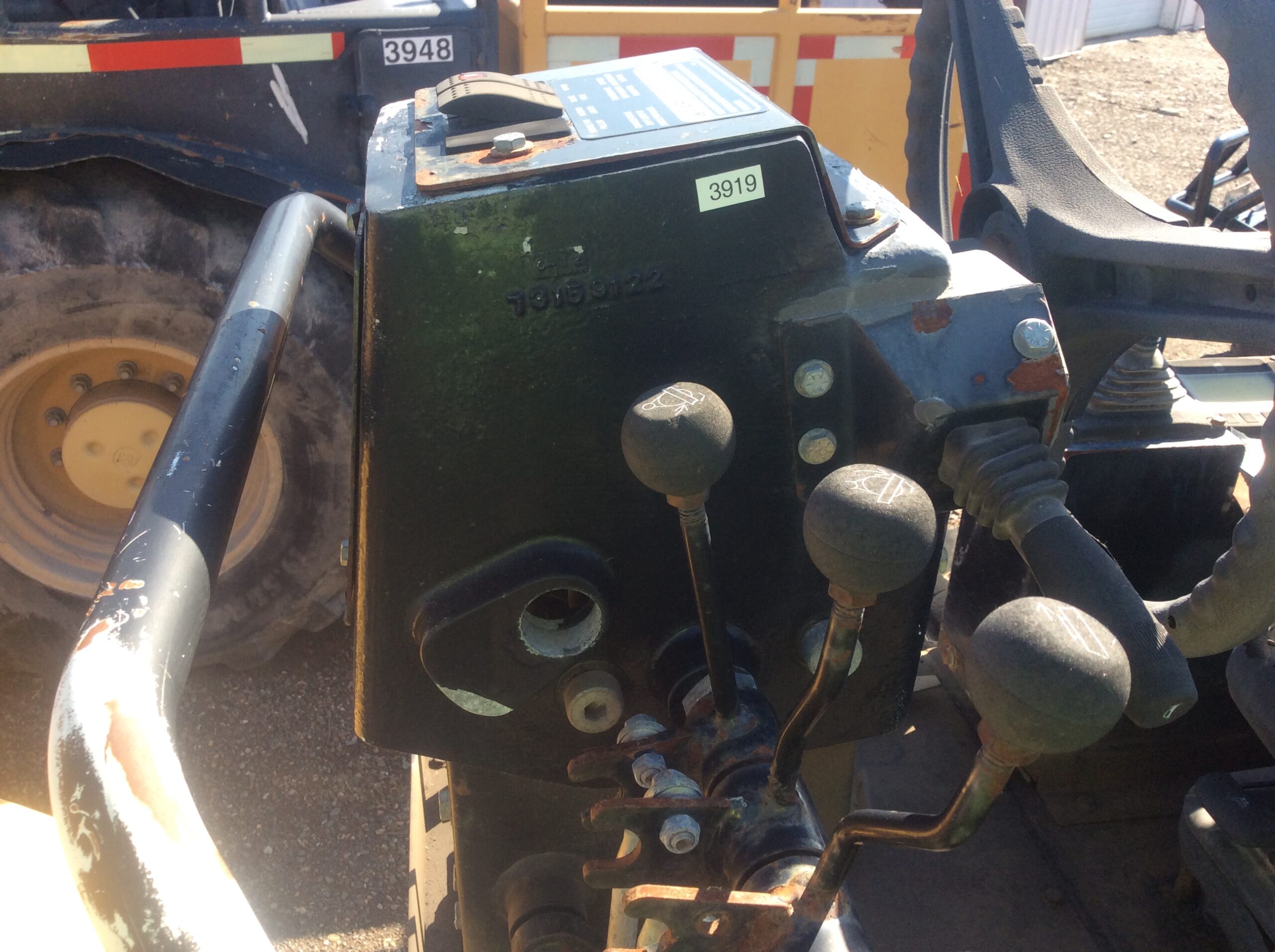 Noram 65ET Grader - Mining Equipment & Supply LLC