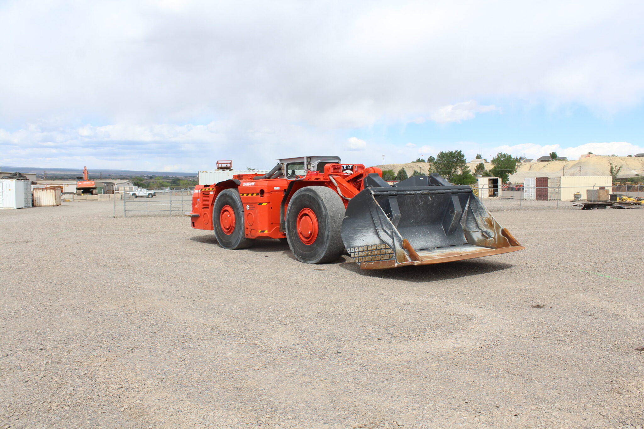 Sandvik Toro LH410 - MES Equipment