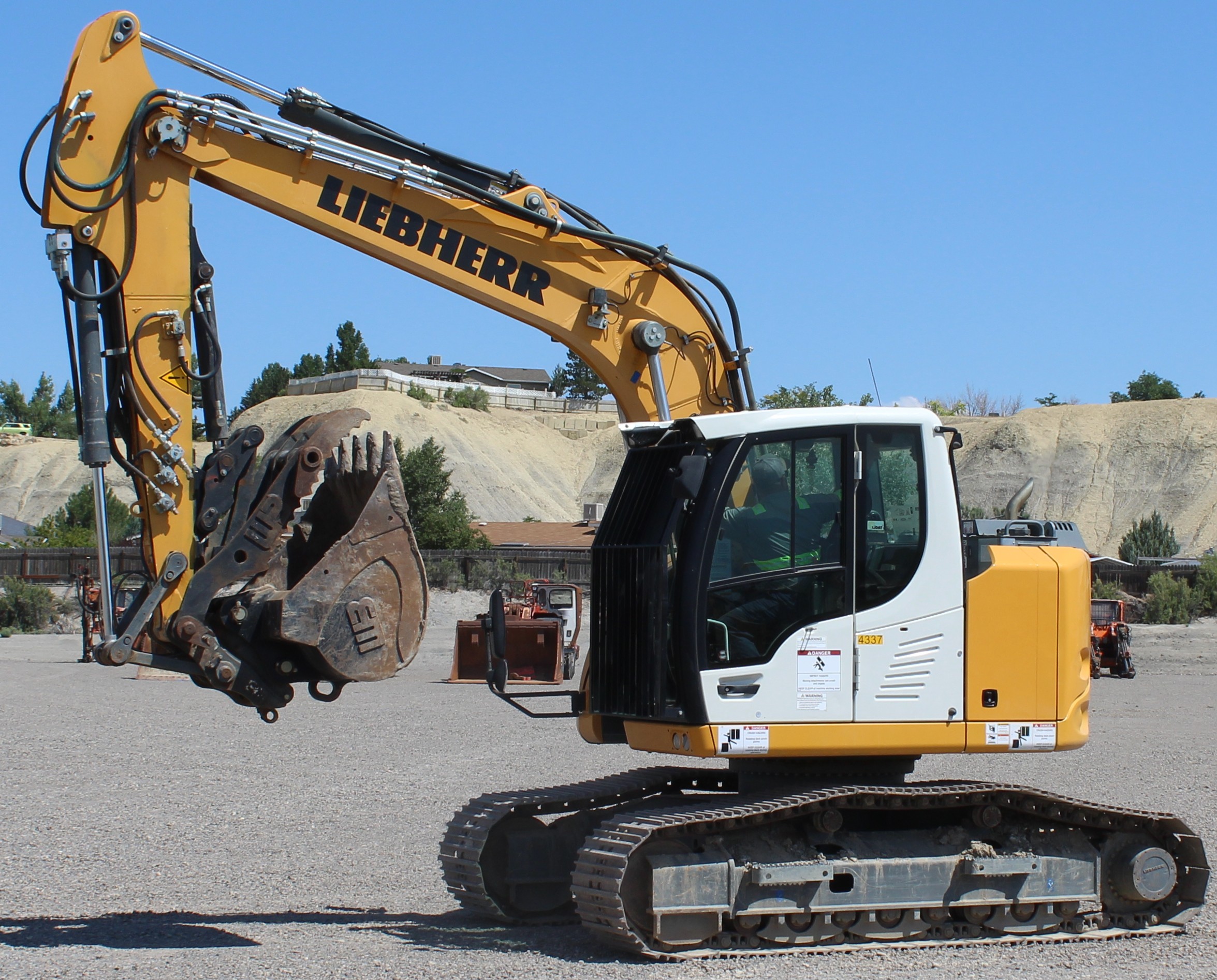 Excavators Archives - MES Equipment