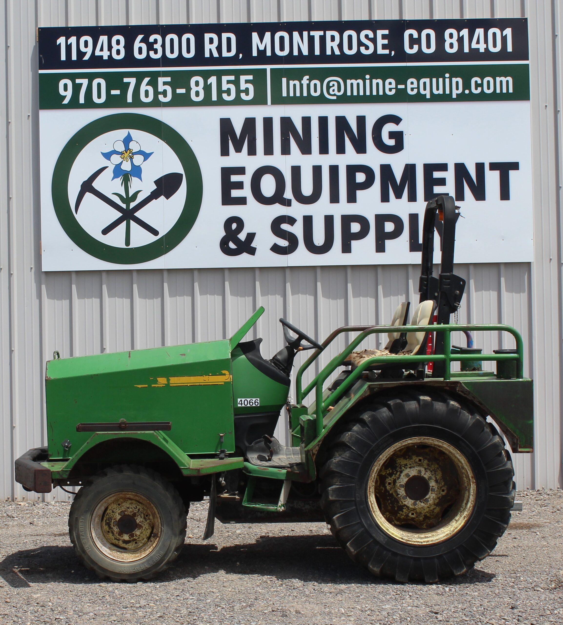 John Deere Tractor - Mining Equipment & Supply LLC