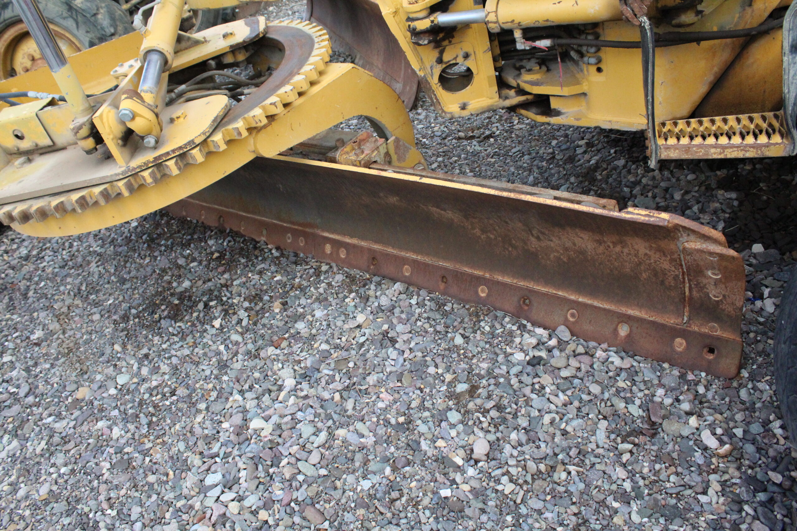 Noram 65ET Grader - Mining Equipment & Supply LLC