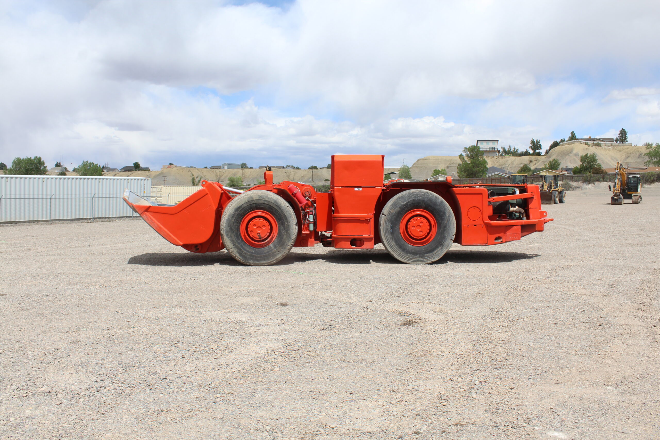 Sandvik Toro 400D LHD - Mining Equipment & Supply LLC