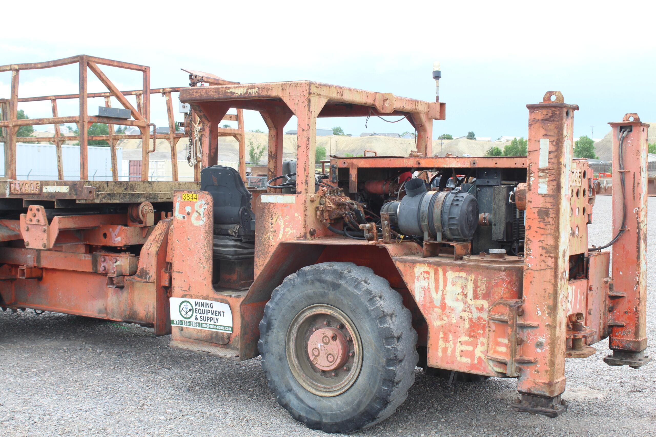 DUX SL6000S Scissor Deck - Mining Equipment & Supply LLC